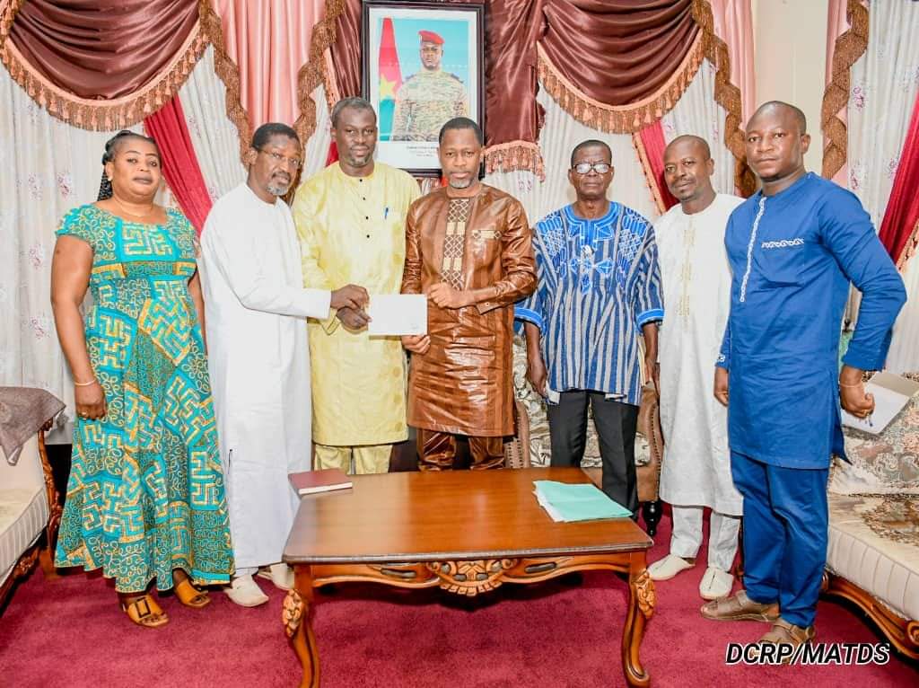 Burkina Faso/Effort de paix : des armuriers contribuent à hauteur de 2 ... Burkina Faso/Effort de paix : des armuriers contribuent à hauteur de 2 ...